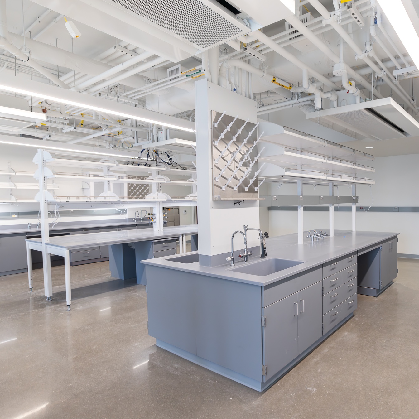 H2I Group: Specialty Subcontractor for Exceptional Spaces